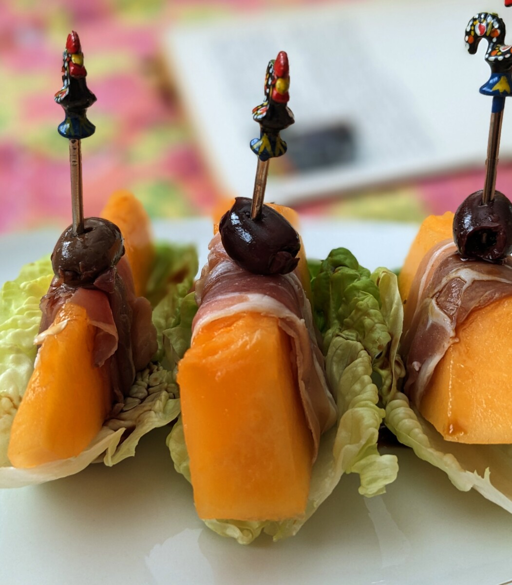 Retro Food For Modern Times - Yesterdays Recipes, Cooked Today